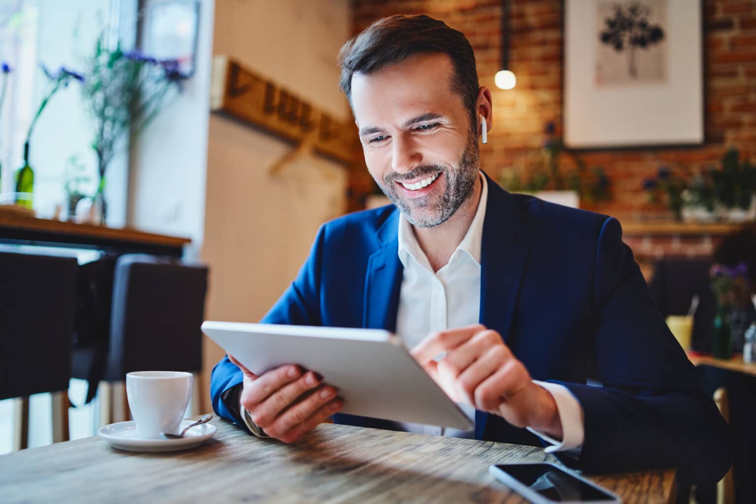 Human Resource Management in Restaurants | SynergySuite