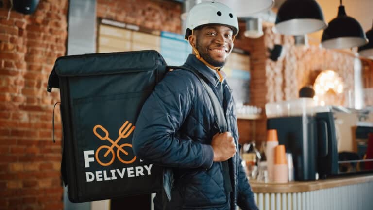 Restaurant Food Delivery Services: What You Need to Know - SynergySuite